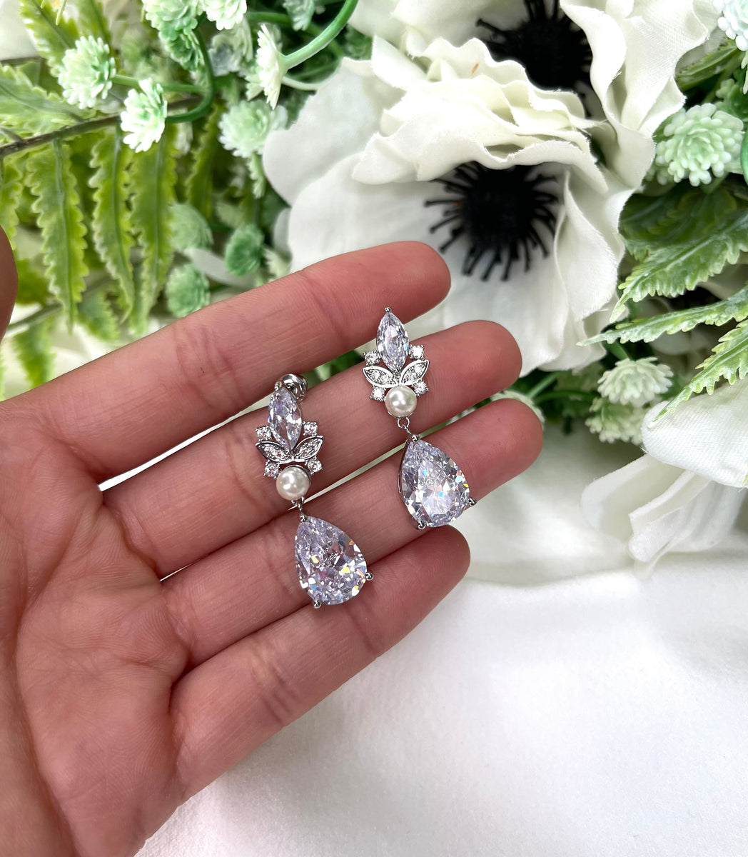 The Sophia Earrings – Elody Bride